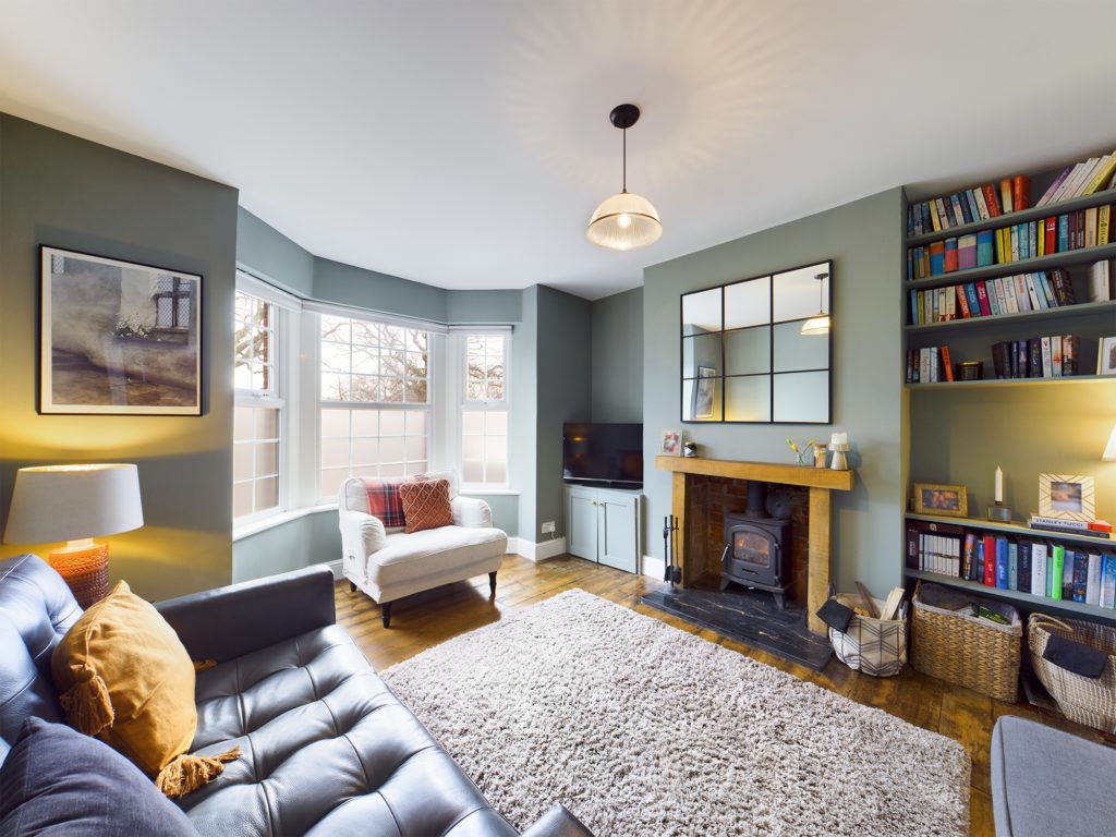 Hamble Lane, Southampton | Manns and Manns